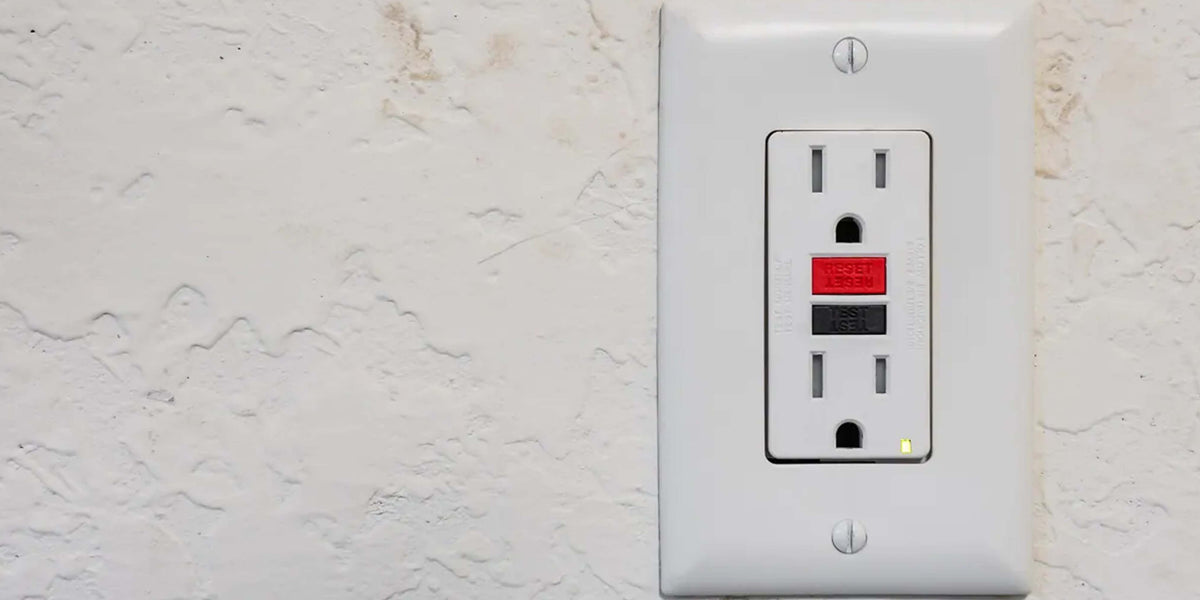 GFCI Outlet Light: Should It Be On or Off? Understanding the Indicator ...